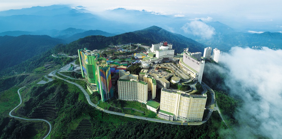 First World Hotel - The Second Largest Hotel In The World | Unique and ...