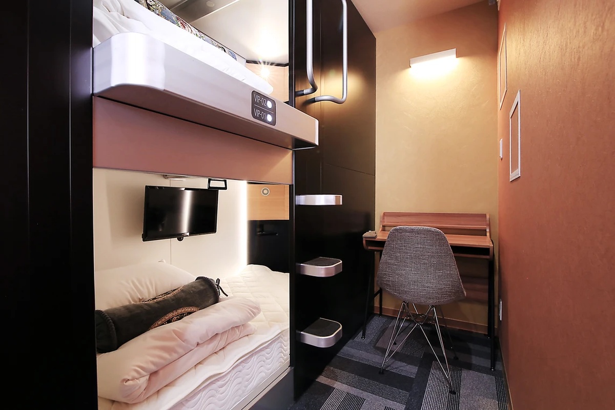 Tokyo Capsule Hotels for Couples