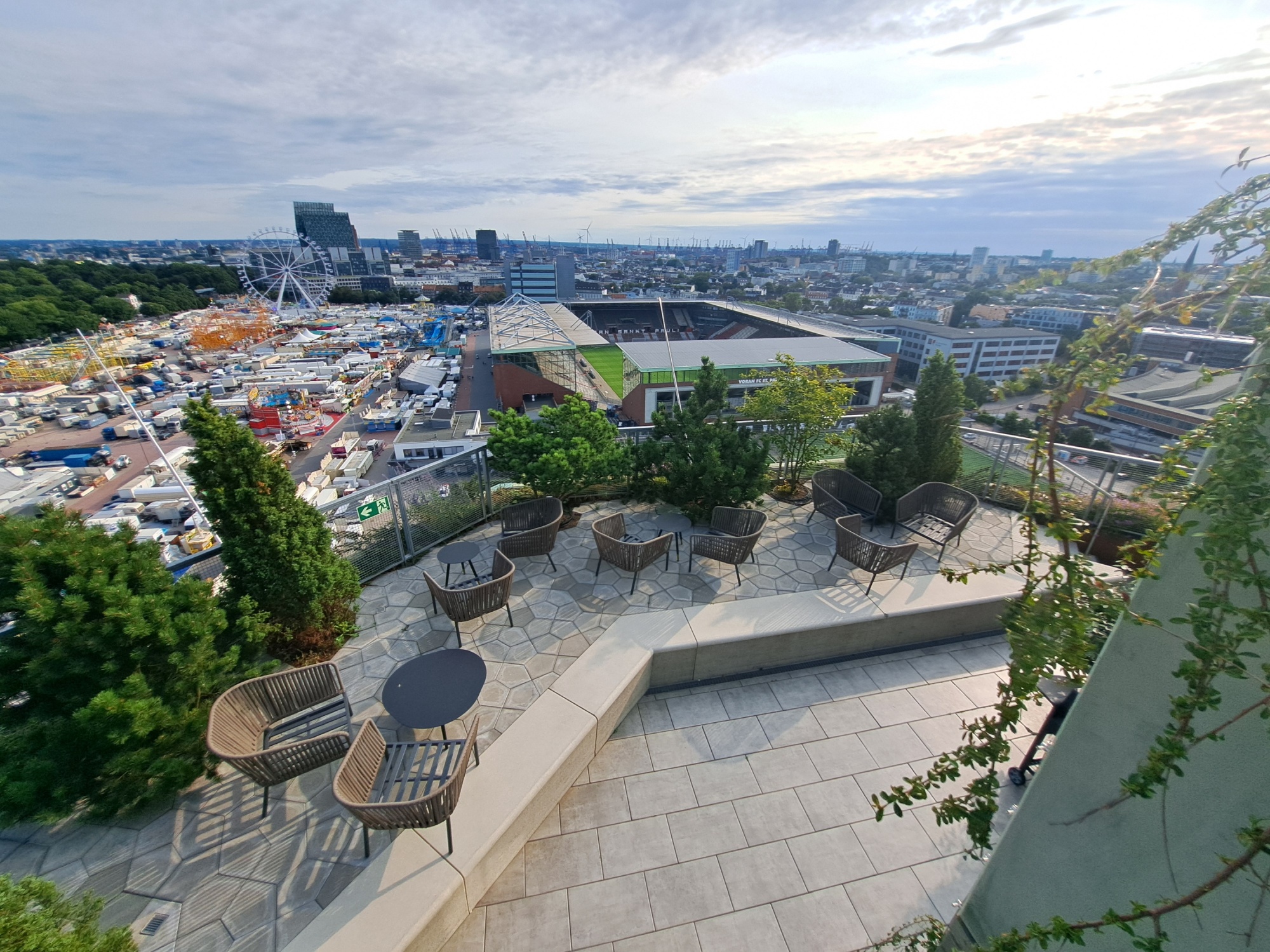 Reverb by Hard Rock Hamburg - Nazi Fortress Turned into a Hip Hotel ...