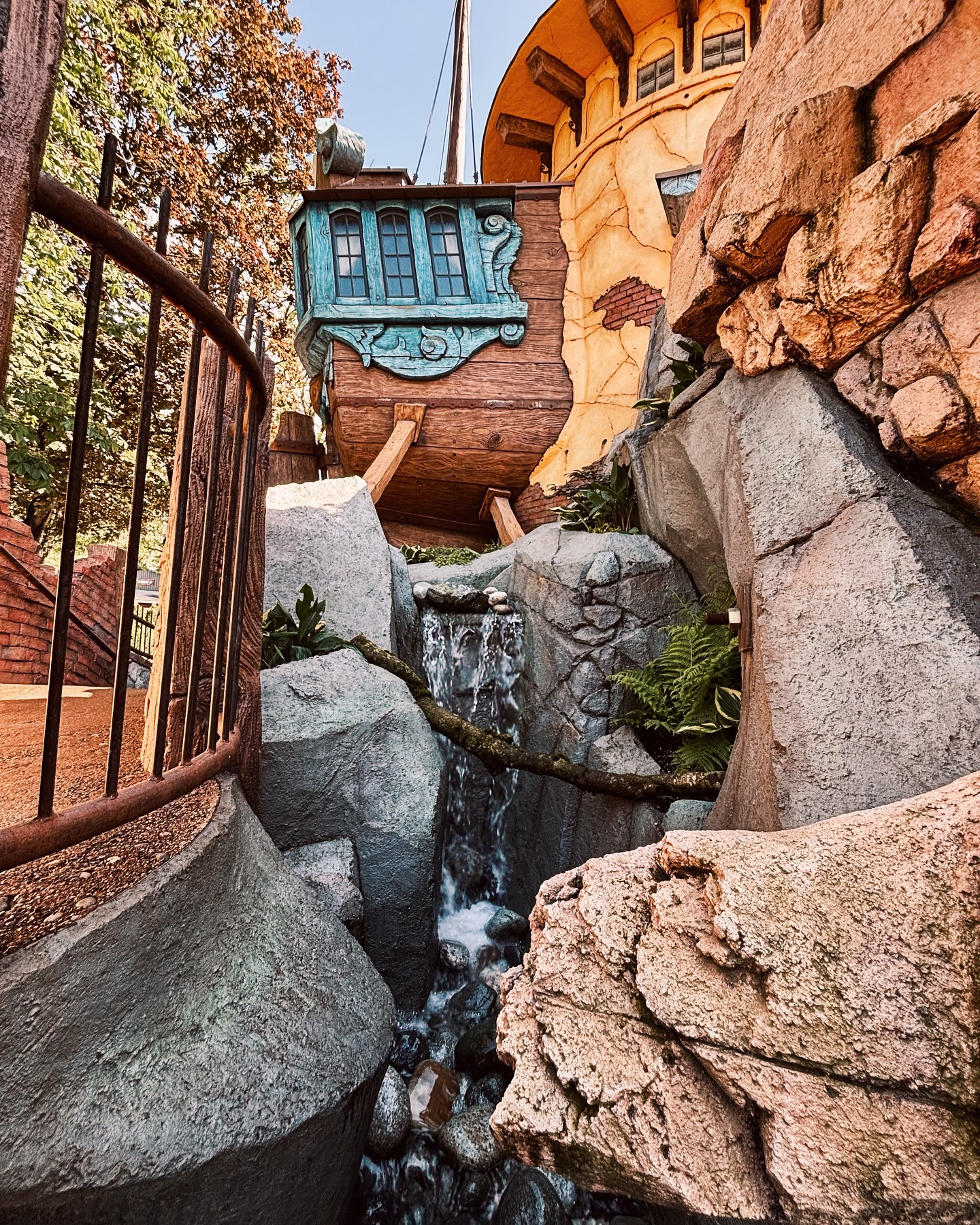 Hazelnut Inn - Medieval Fantasy in Canada's Fraser Valley