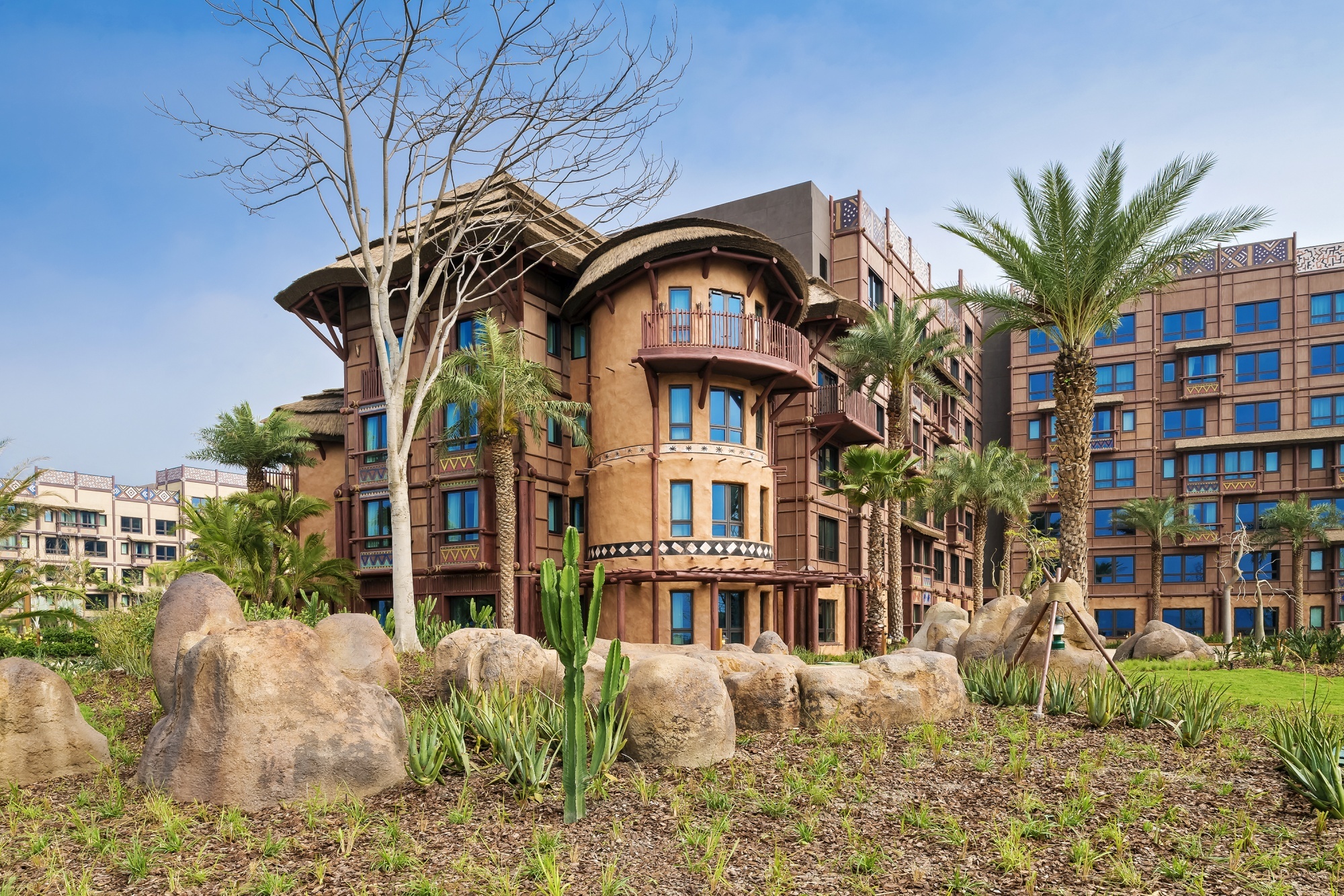 Disney Explorers Lodge - 1920s Adventure-Themed Hotel in Hong Kong's ...