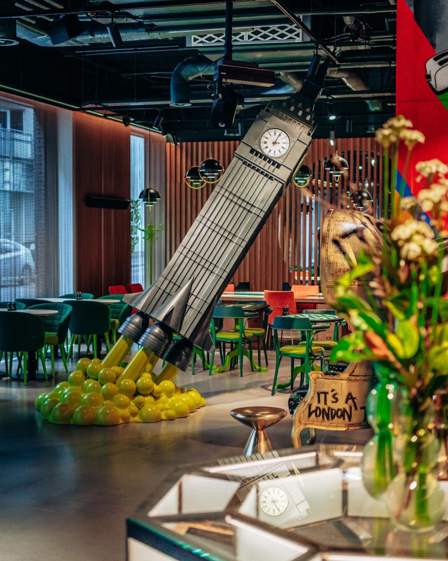nhow London - Eccentric Pop Art Hotel