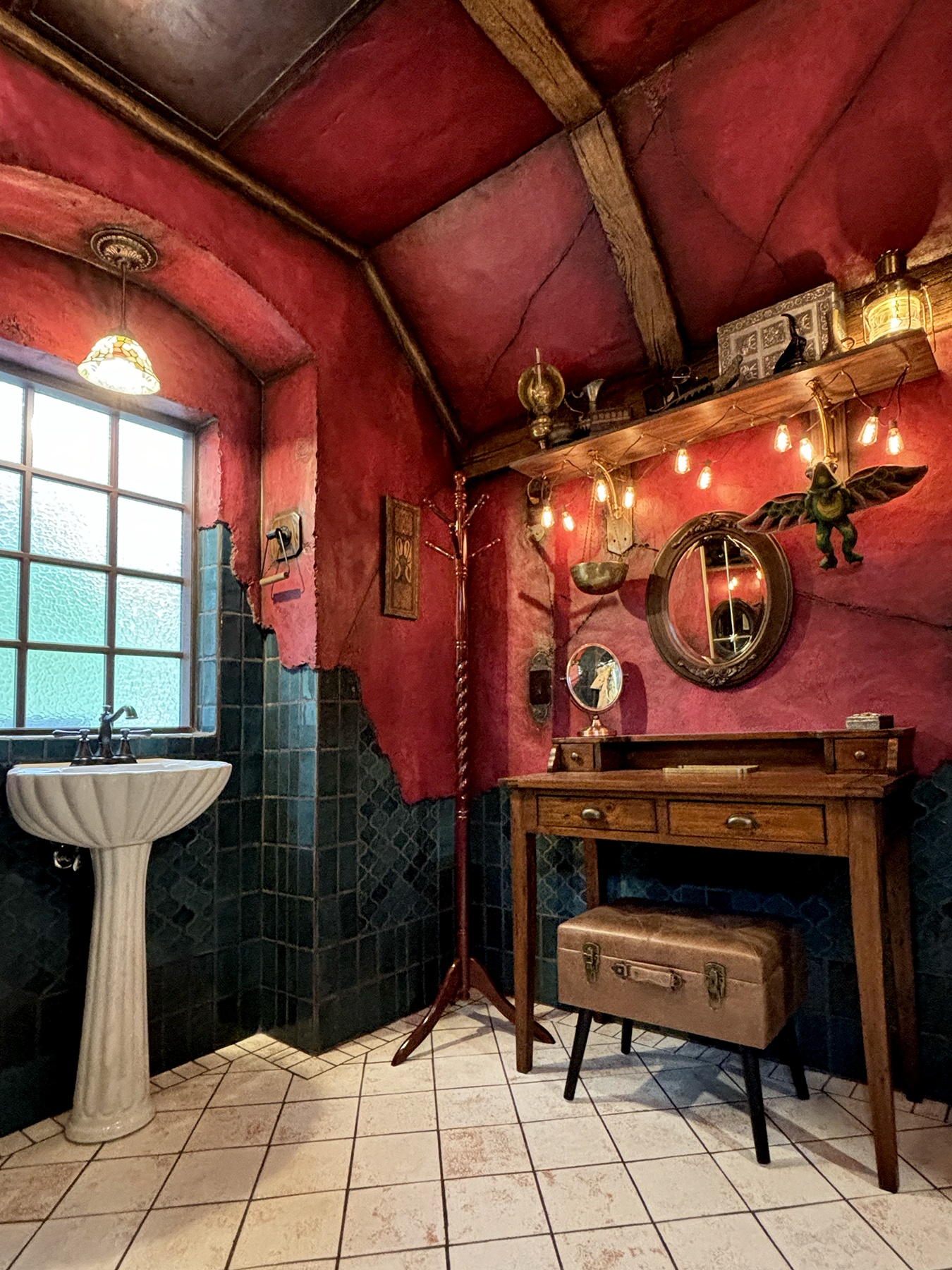 Hazelnut Inn - Medieval Fantasy in Canada's Fraser Valley