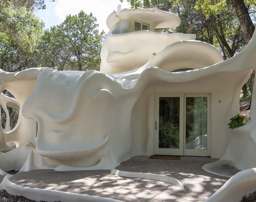 The Boot at Jester House Cafe - Fairytale House Shaped Like A Shoe ...