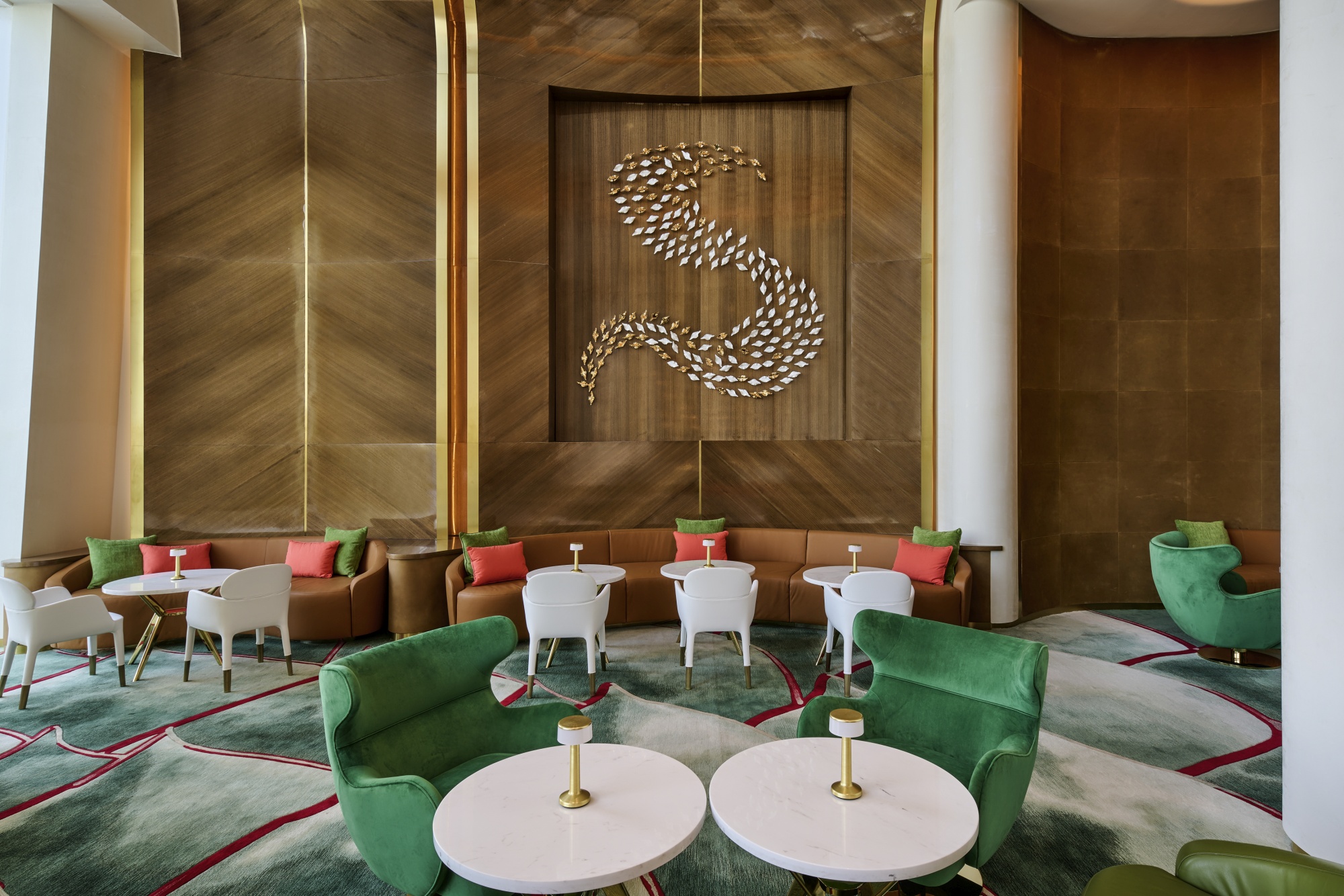 Fairmont Doha - Ultra-Luxury Inside The Crossing Swords