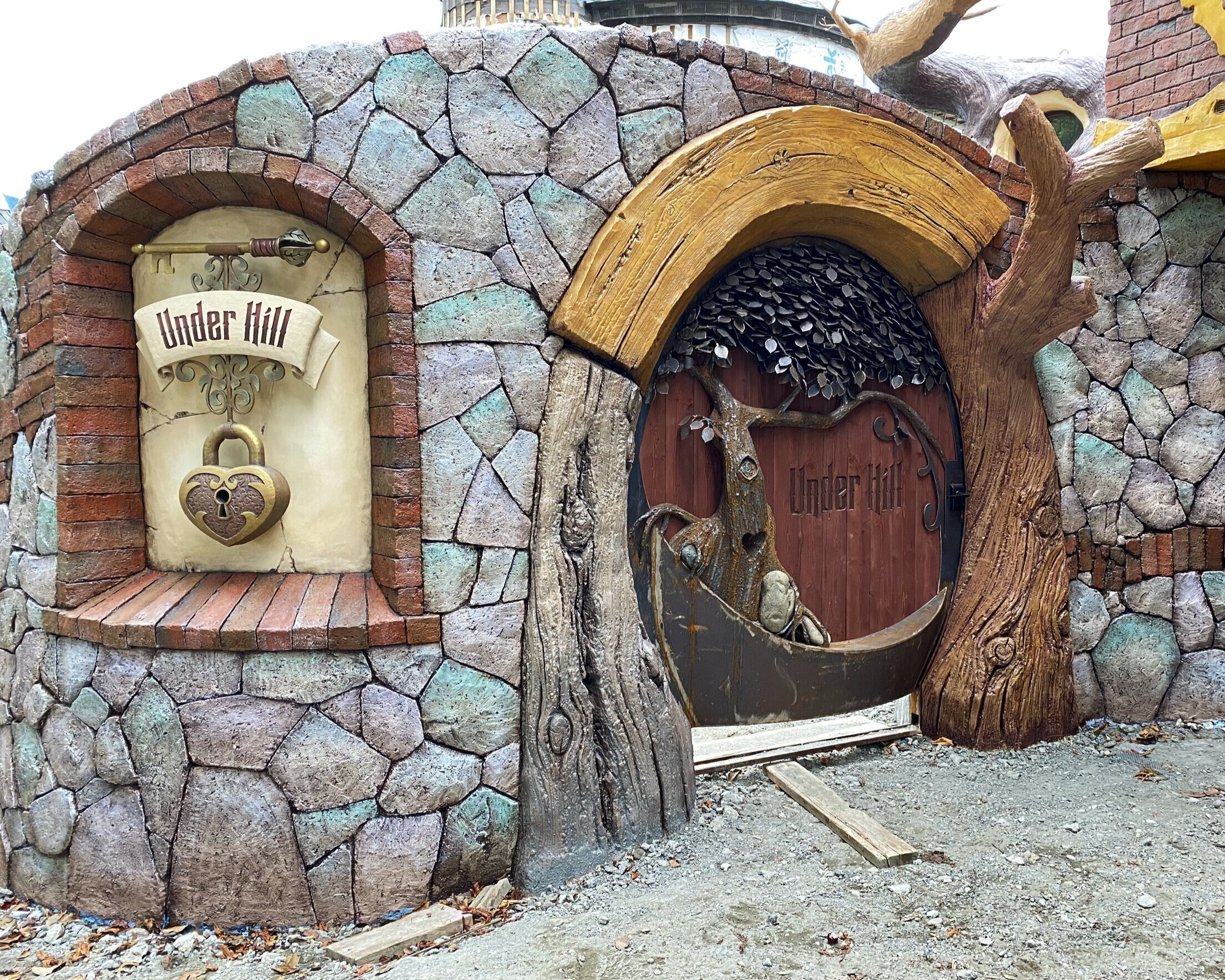 Hazelnut Inn - Medieval Fantasy in Canada's Fraser Valley