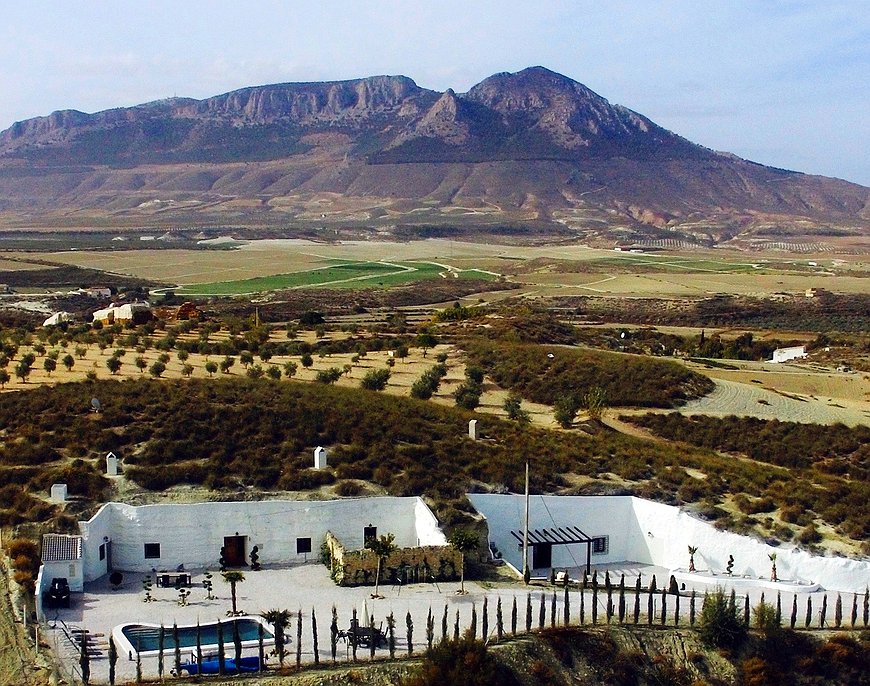 Deep Sleep - The Deepest Hotel In The World | Unique and Unusual Hotels