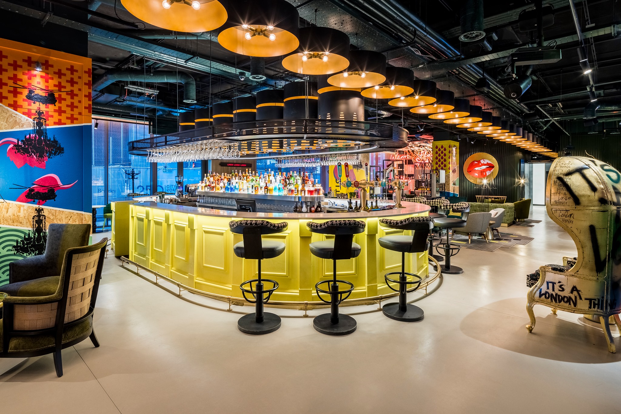 nhow London - Eccentric Pop Art Hotel